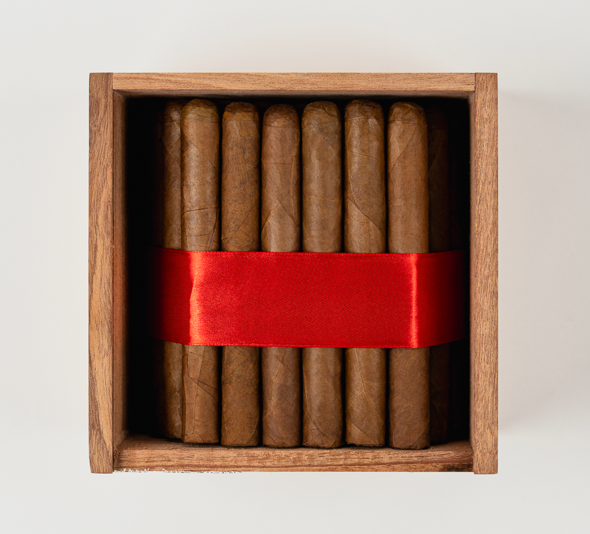 Warepd 2023 Lirio Rojo ”Red Lily” pre-order box of 50 – Cigar God