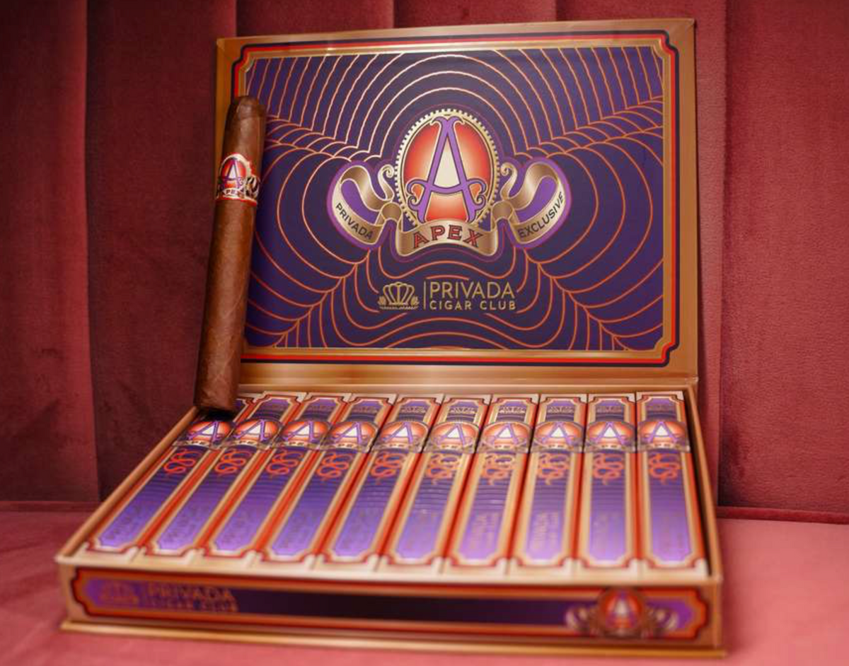 Privada Cigar Club Apex – Cigar God