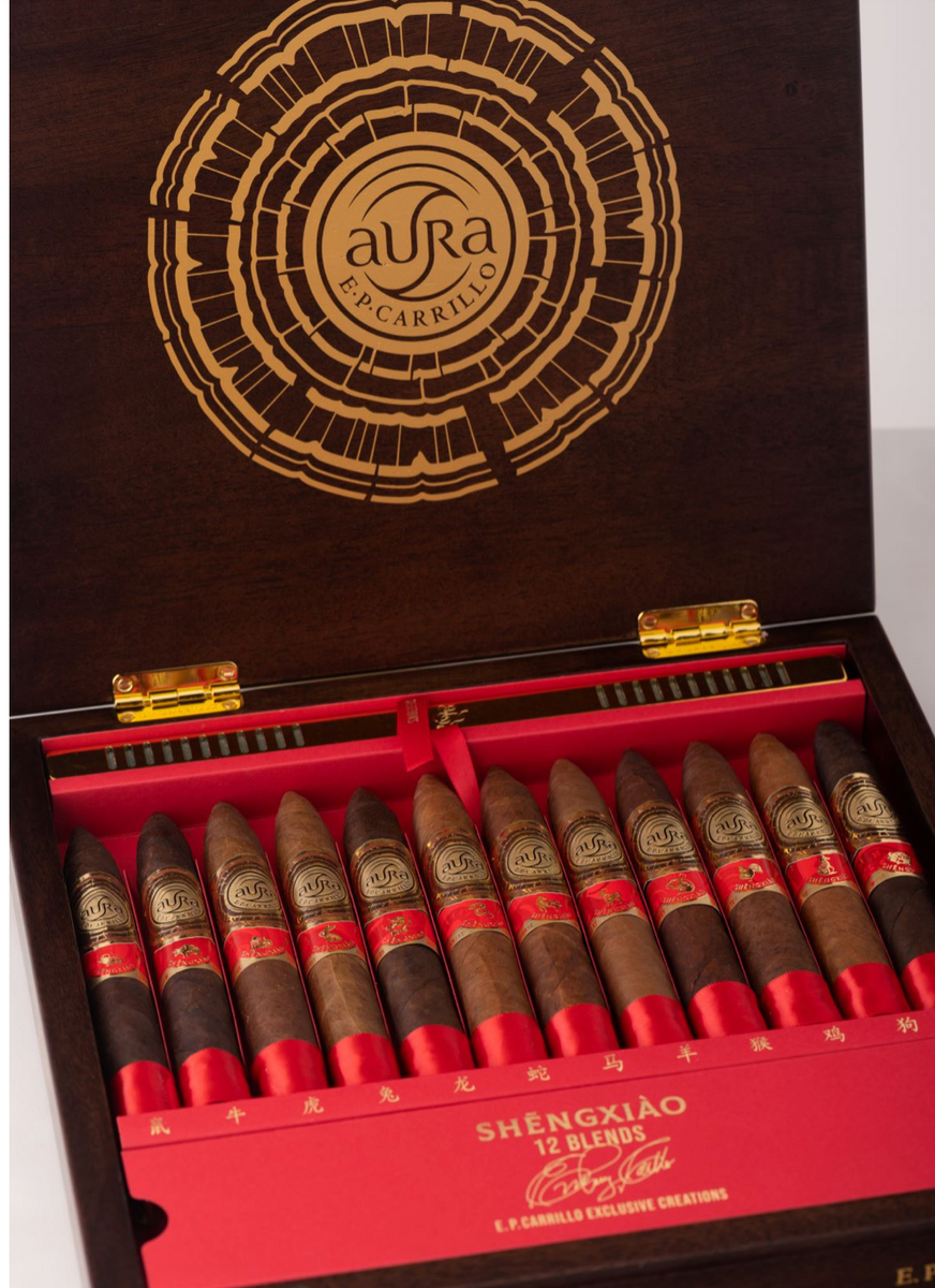 EP Carrillo Aura – Cigar God